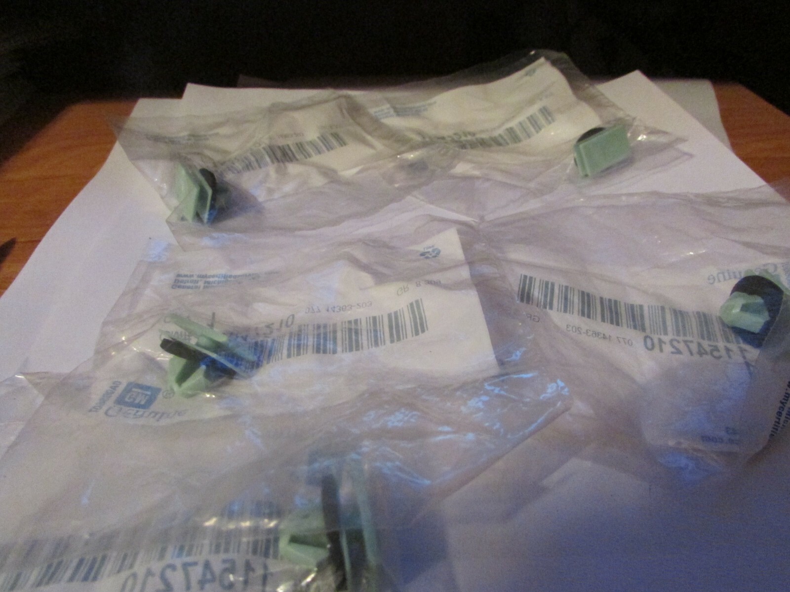 GM # 11547210 Exterior-Rocker Panel Molding Retainer *NEW / OE* " 5 FOR ...