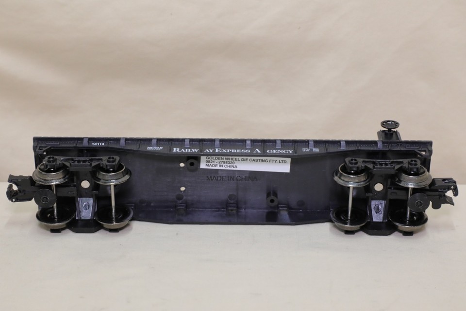 Menards 279-8320 O scale REA Flatcar w/ Ford REA Boxtruck in orig ...