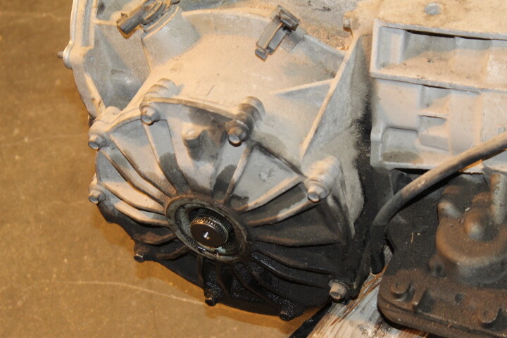 2004 Chevrolet Corvette C5 Transmission Tranny Automatic Rear ...