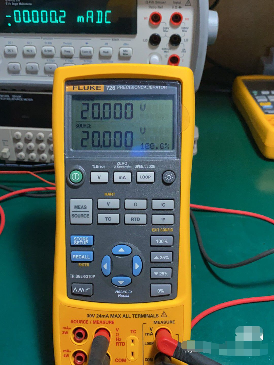 Fluke 726 Precision Multifunction Process Calibrator | eBay