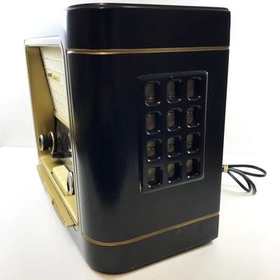 Grundig Classic Model 960 AM/FM/SW Radio | Grelly USA