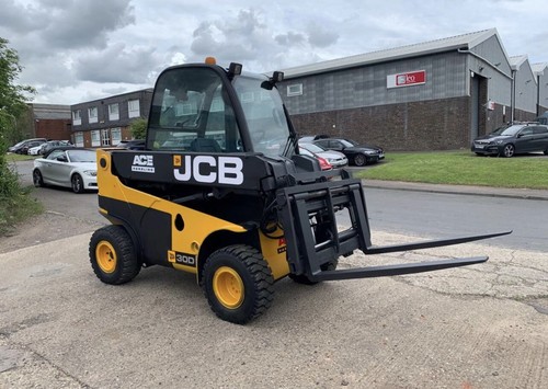 JCB TLT30D 4x4 Diesel Teletruk Buy-£21995 HP-£109.84pw WITH NO DEPOSIT ...