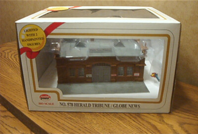MODEL POWER BUILT UP BUILDING #578 HERALD TRIBUNE / GLOBE NEWS HO SCALE ...