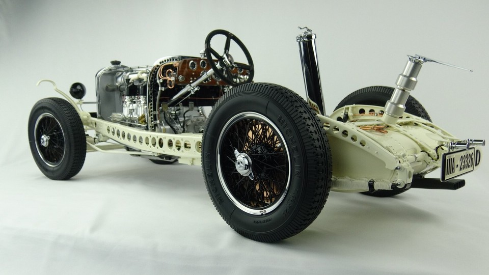 Mercedes-Benz 720 SSKL Rolling Chasis (Museum Quality Masterpiece) 1:5 ...