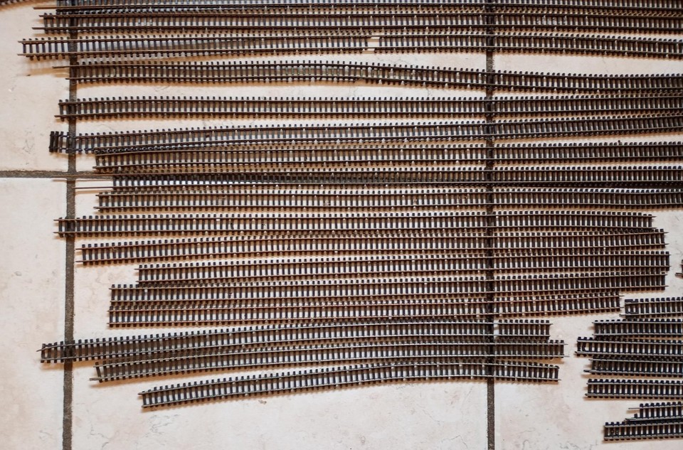 N Gauge flexible track job Lot - 59 pieces plus tracksetta | eBay UK