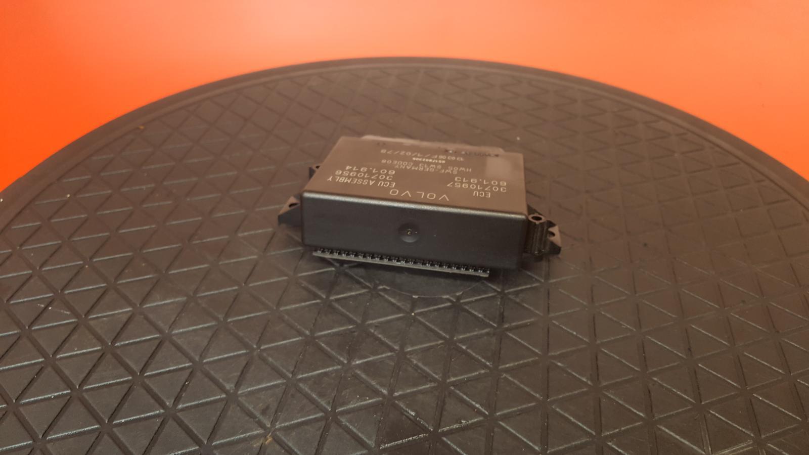 Volvo Xc90 Genuine PDC Parking Distance Control Unit 31341383 for sale ...