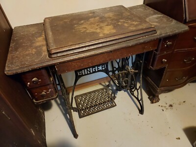 Sewing Machines - 1917 Singer