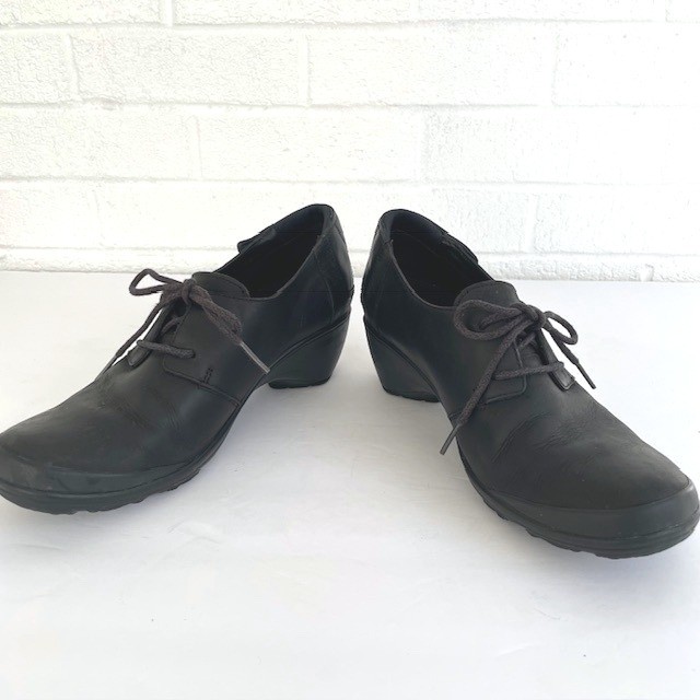 Merrell Women's 8.5 Black Leather Comfort Wedge Oxfords Lace-Up ...