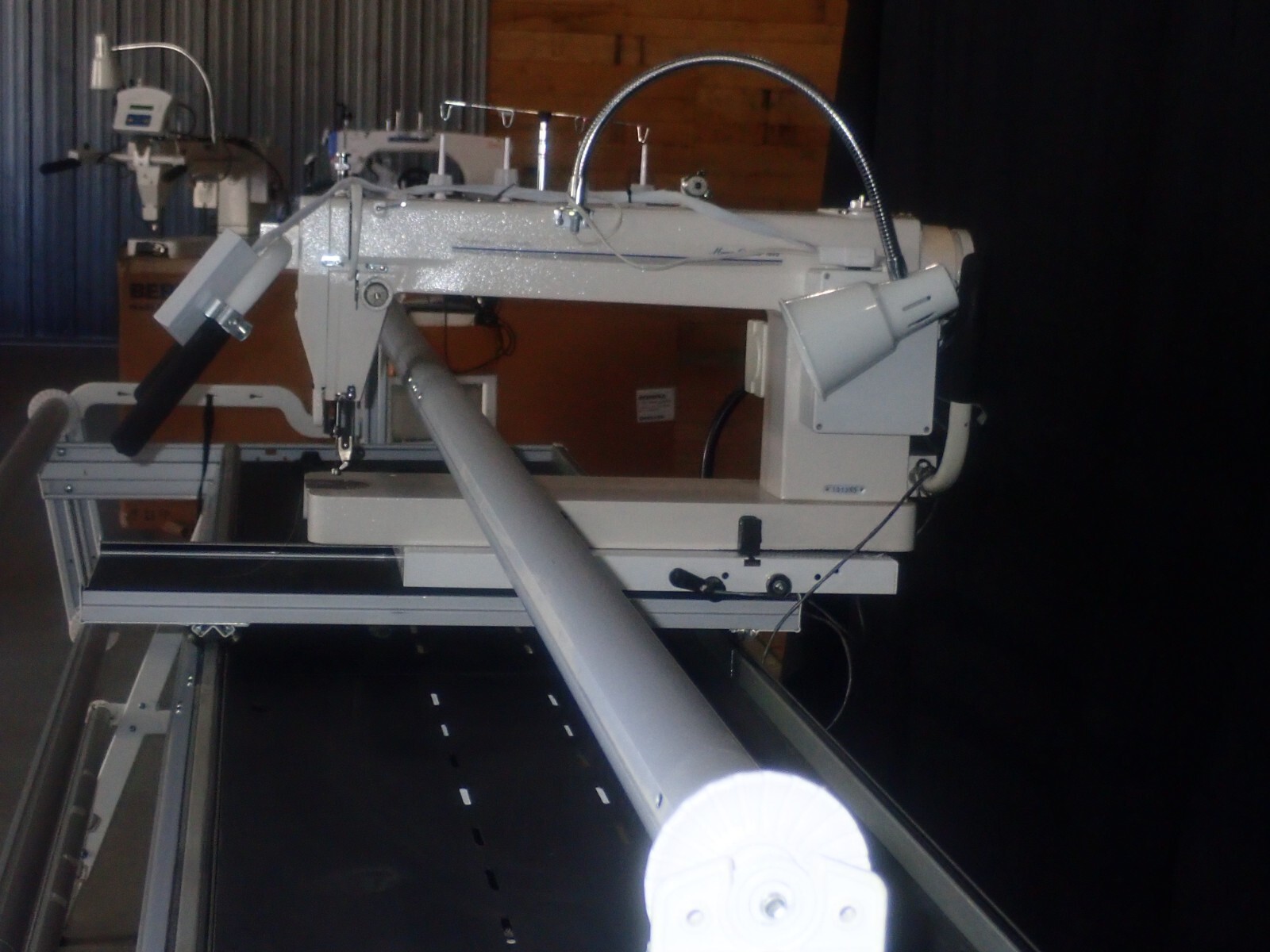 HUSQVARNA VIKING MEGA QUILTER LONGARM SEWING MACHINE WITH 10' FRAME | eBay