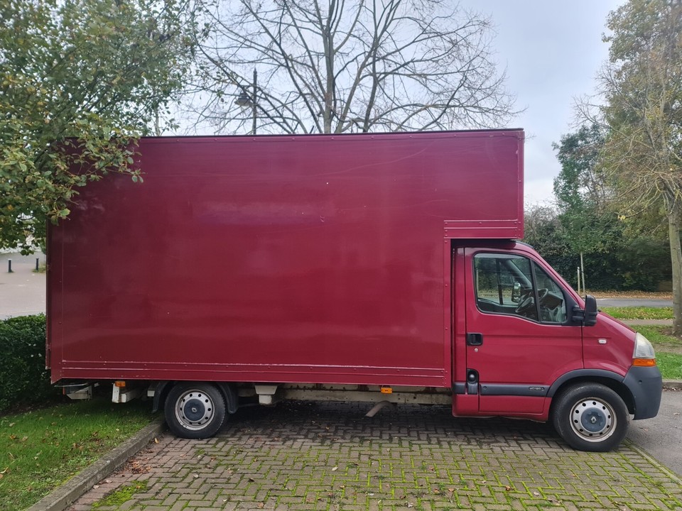 L99 MOV private reg Renault Master Luton,LWB,BOX,removals,recovery ...