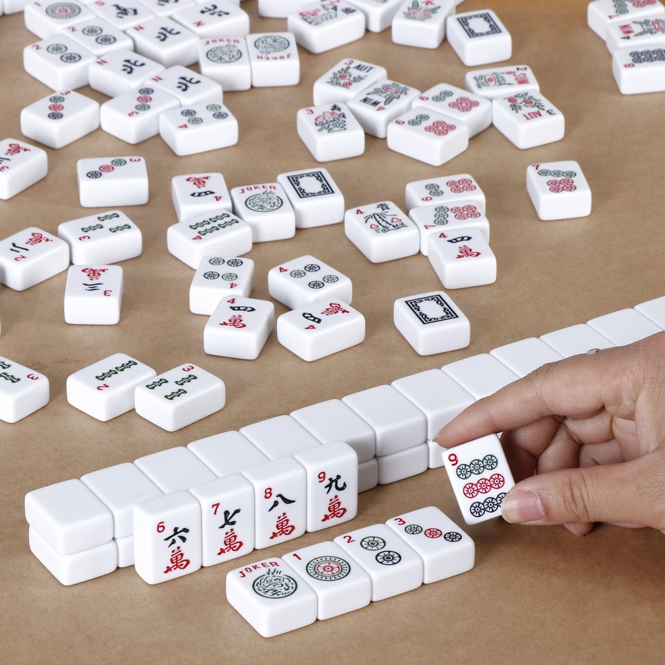 American Mahjong Mah Jongg Set 166 Tiles 4 All-in-One Rack/Pushers w ...