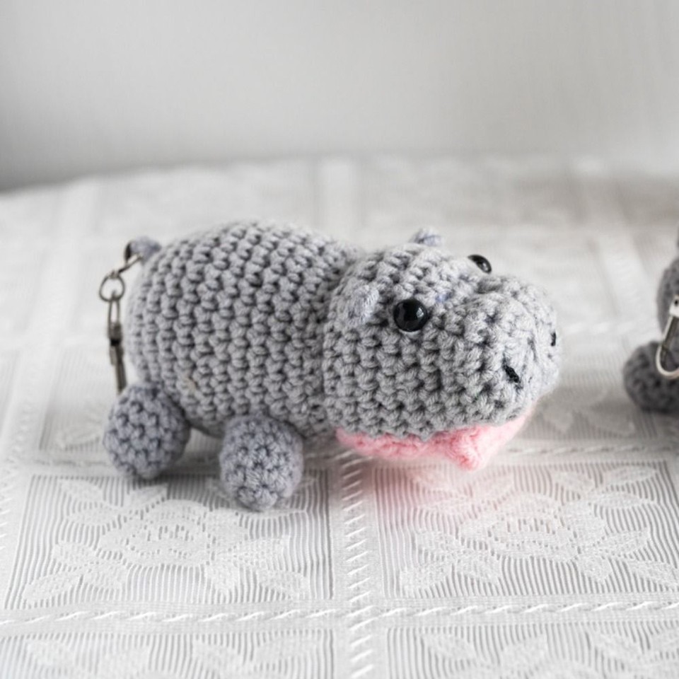 Portable Angry Baby Hippo Doll Plush Hippo Doll Hippo Keychain Moo Deng ...