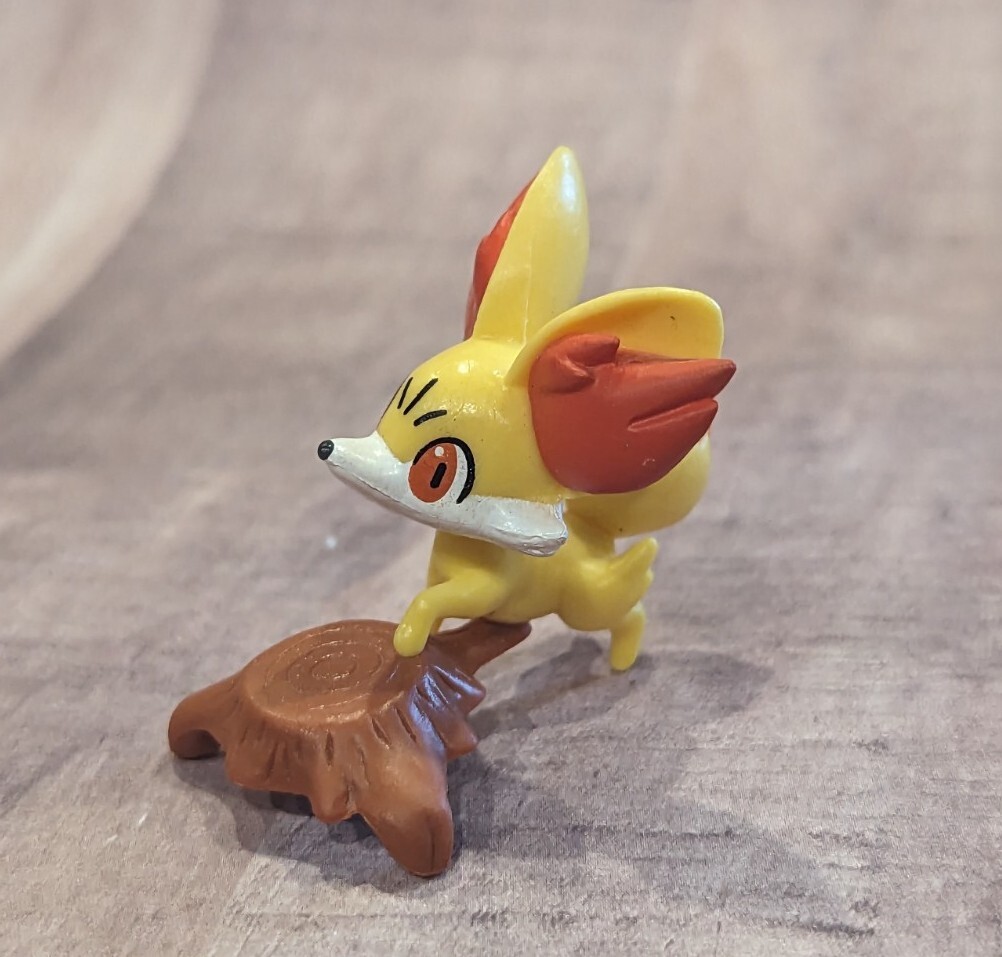 Pokémon Fennekin Humain