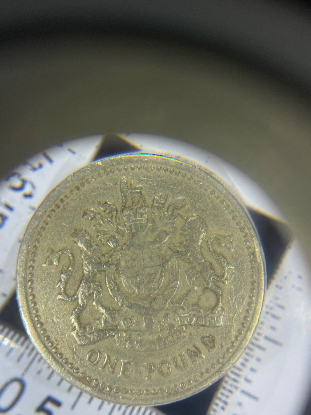 1983 U.K. One Pound Coin - Error - Down “ Edge Lettering Tutamen Decus ...