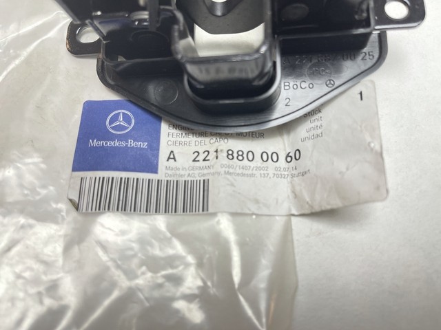 MERCEDES W221 Halter vorne links A2218800060 online kaufen | eBay