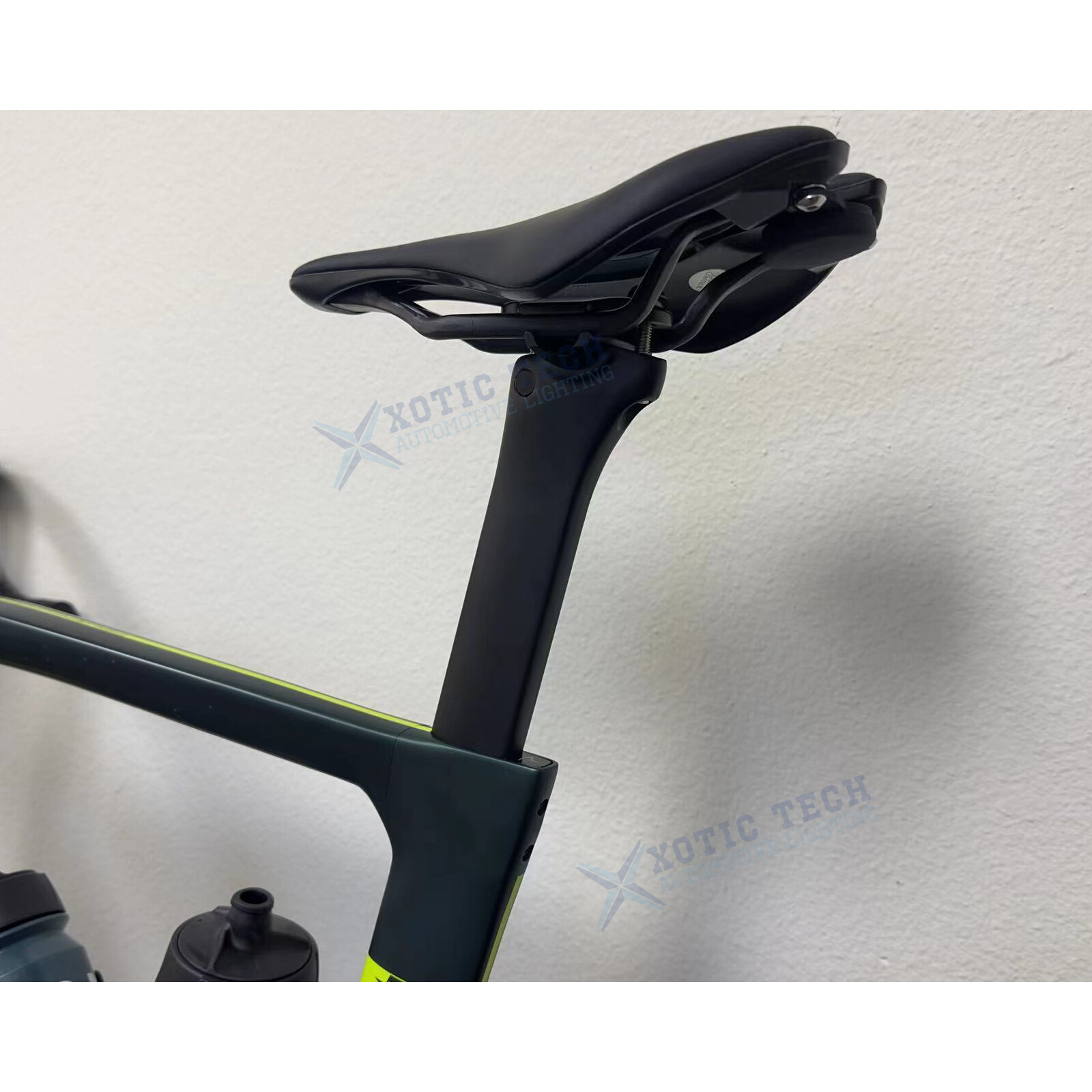 GPS Tracker Saddles Clamp AirTag Holder Mount w/Screws for Pinarello ...