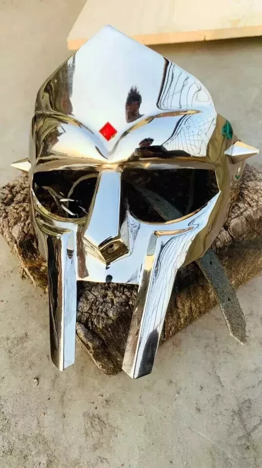 Halloween MF DOOM Mask Mad-Villain Steel Face Armor Medieval Hand ...