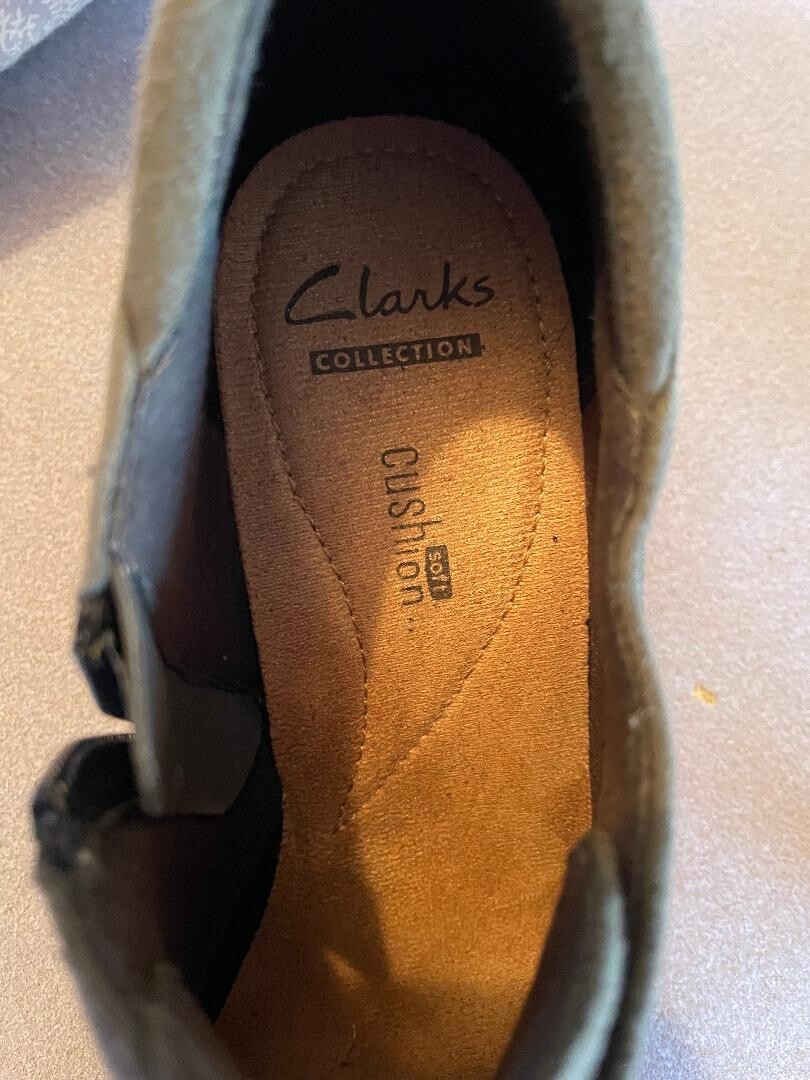 Clarks Collection Soft Cushion Suede Leather Side Zipper Ankle Boots 7 ...