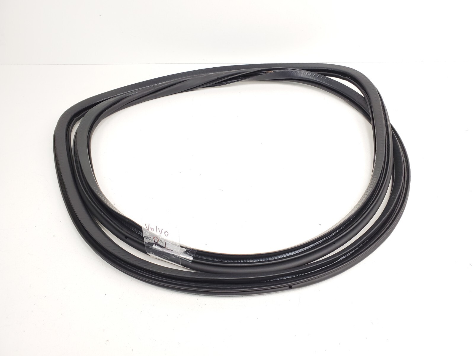 2016-2022 VOLVO XC90 REAR LEFT DRIVER SIDE DOOR BODY WEATHERSTRIP SEAL ...