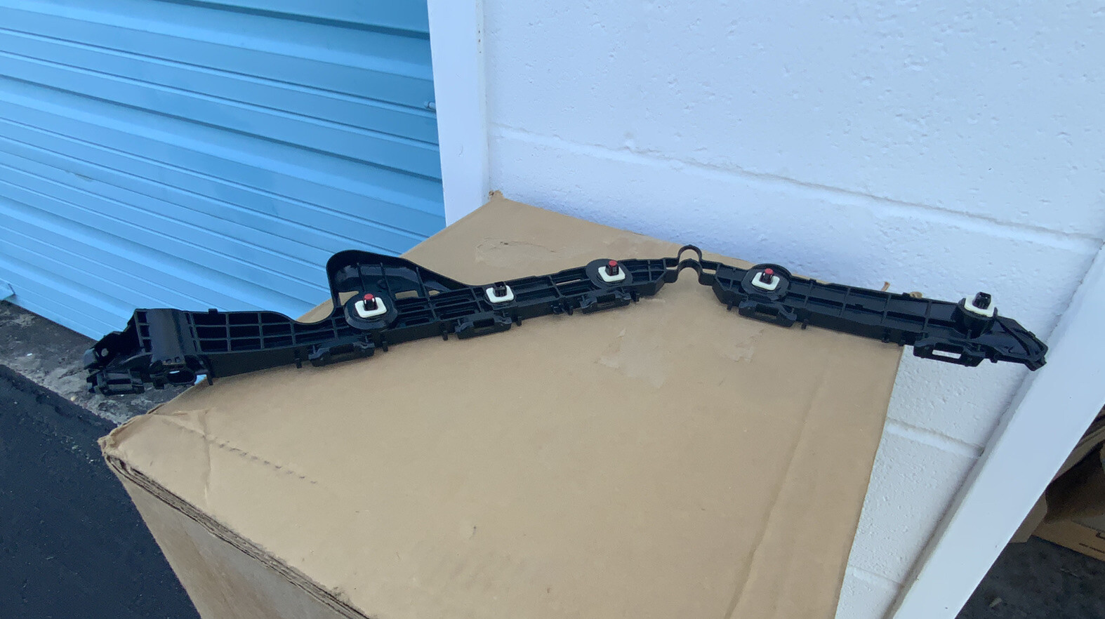 2018-2023 Toyota Camry Bumper Side Retainer Rear Left 52576-06160 New ...