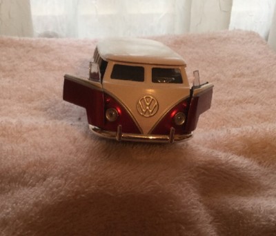 Jada Volts Wagon Bus Red Bottom /White Top Number 91383 | eBay