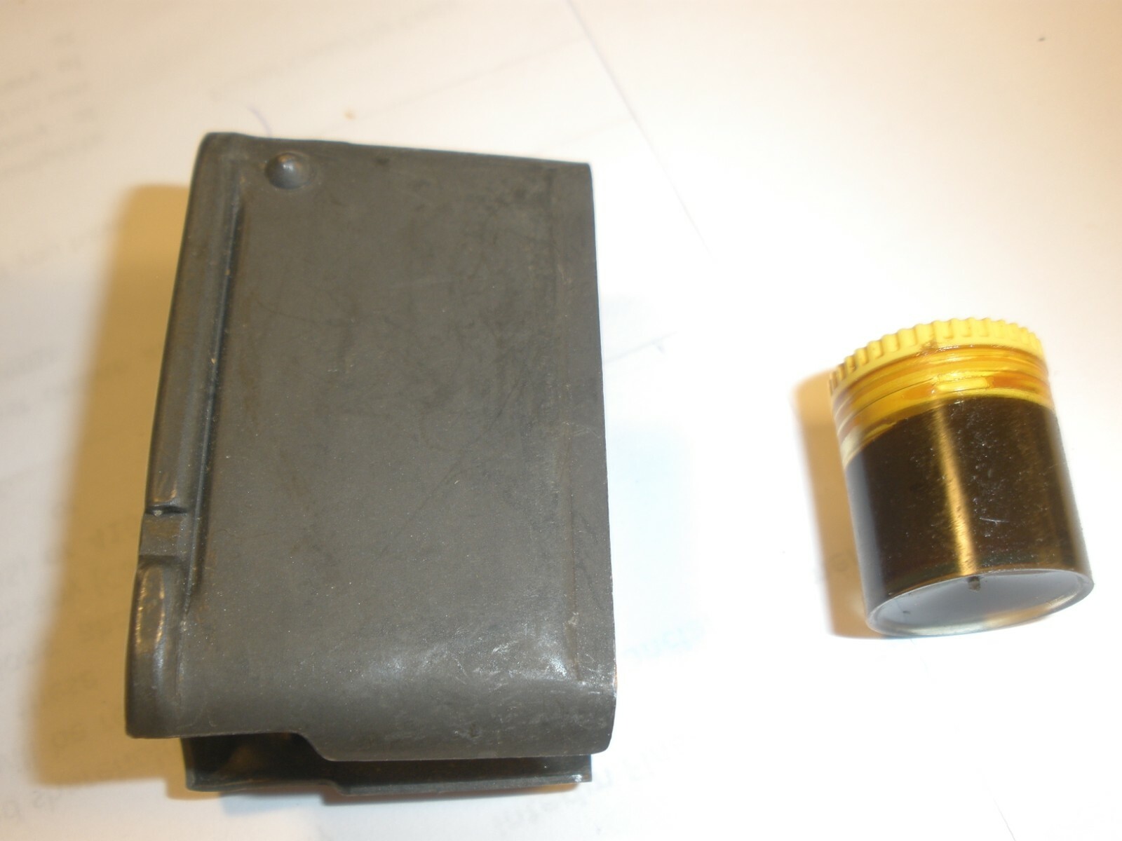 M 1 GARAND RIFLE 8 ROUND CLIP AND LUB POT 99% | eBay