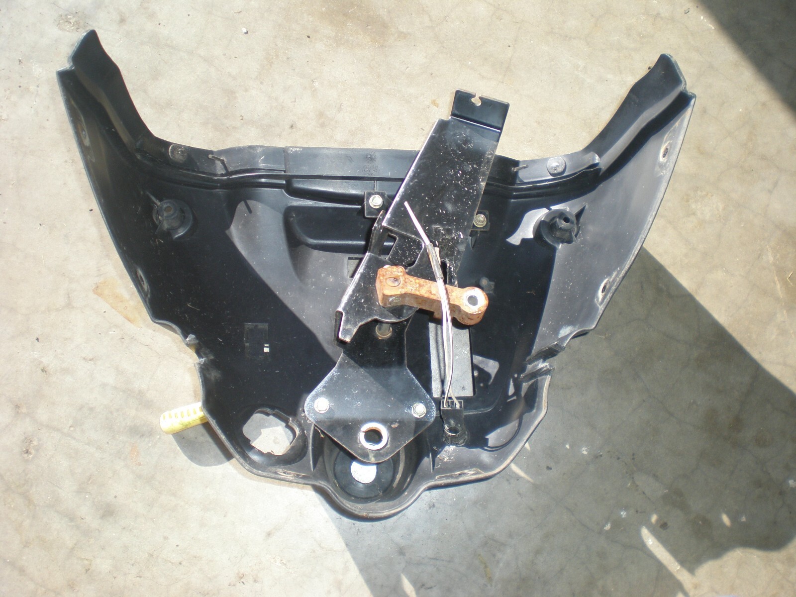 John Deere L110 Lawn Tractor Dash and PTO Lever GX20175 and support ...