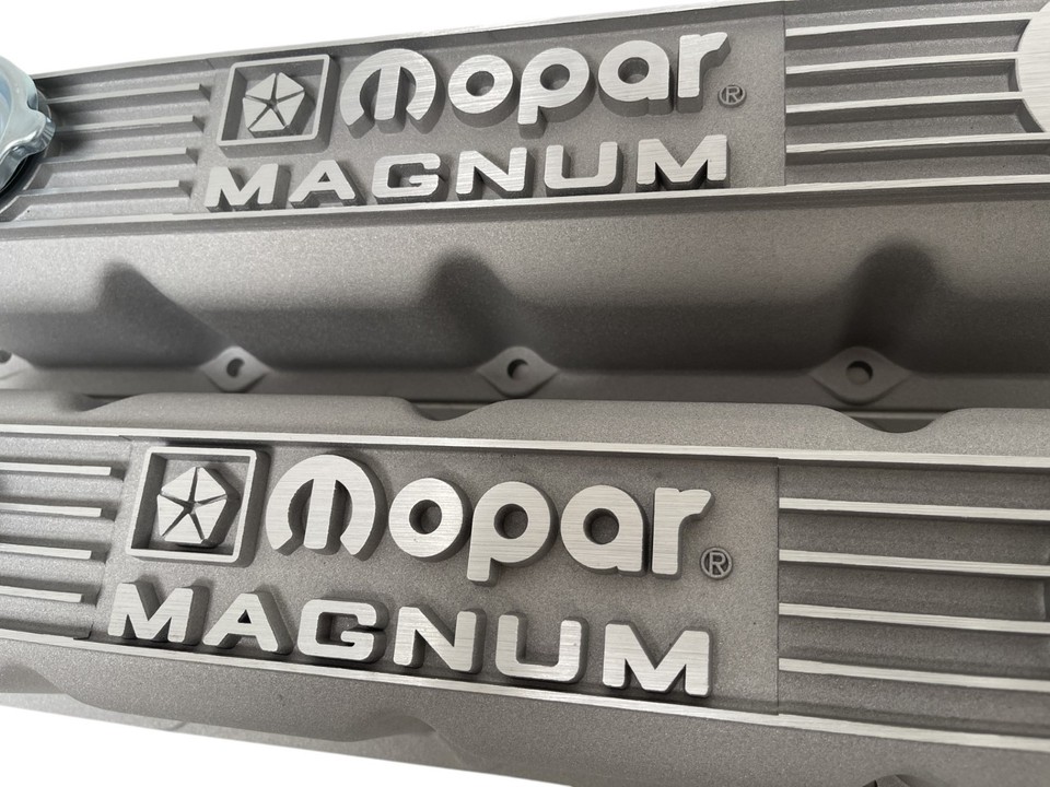 Mopar Magnum 5.2L/5.9L V8 Finned Aluminum Valve Covers - Bead Blast ...