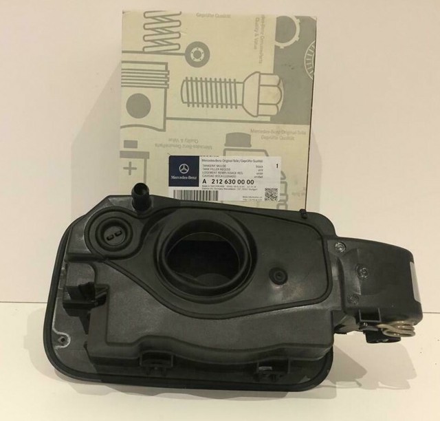 MERCEDES BENZ E Class W212 2009 Onwards Fuel Flap Tank Cover Cap ...