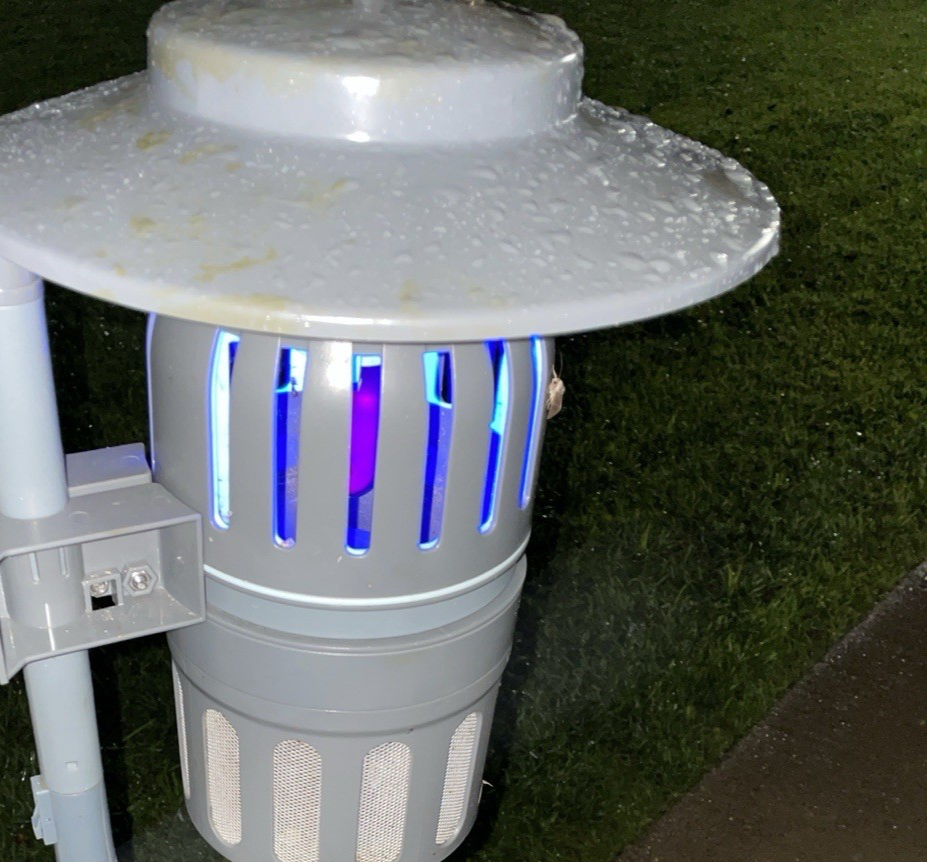 ️ DynaTrap 3 1/2 Acre Trap Fly Mosquito Bug Light Zapper Pole Mount New ...