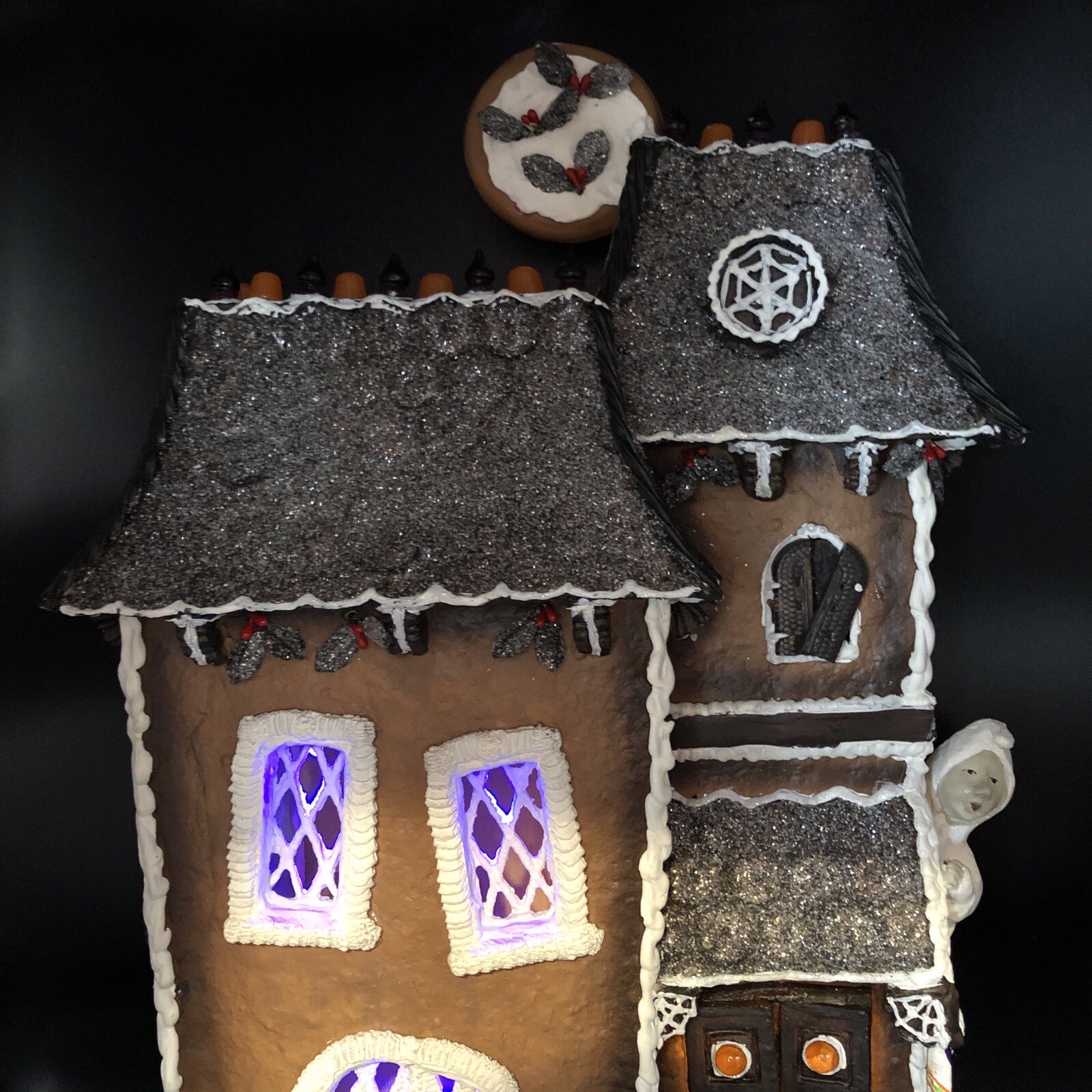 2008 Traditions by Byers' Choice Lighted Haunted Gingerbread Halloween ...