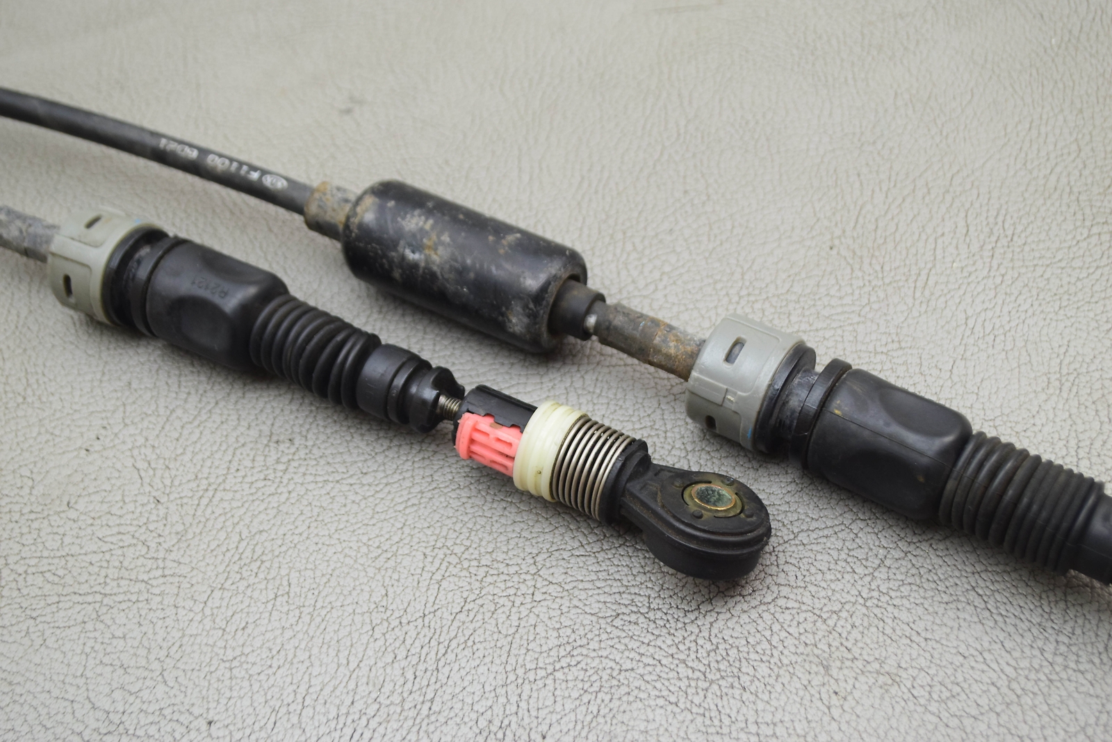 KIA SPORTAGE QL Gear Shifting Mechanism Cables OEM 43794-F1100 | eBay UK