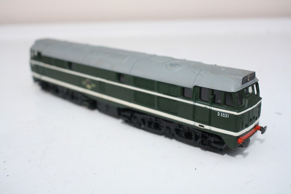 AIRFIX BRITISH RAIL CLASS 31 DIESEL LOCOMOTIVE D5531 SPARES OR REPAIR ...