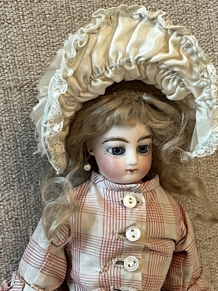 Uncommon Maker 11” Antique Bisque French Fashion Doll Original Wow Gown ...