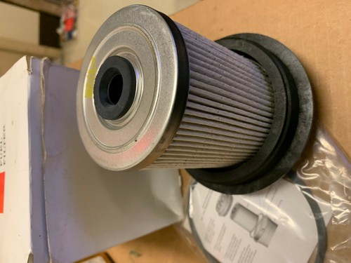 ONE GENUINE FLEETGUARD FUEL FILTER FS1298 | eBay