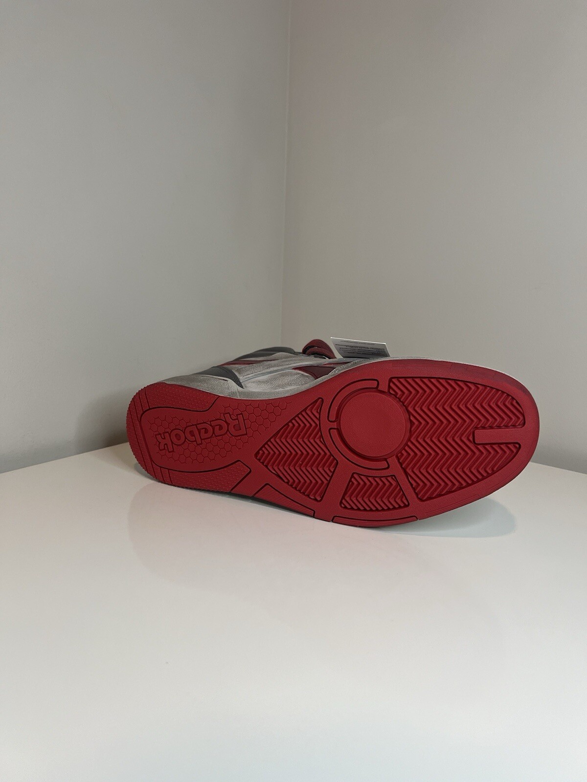 [IN-HAND] Reebok x Aliens Romulus BB 4000 II Mid Shoes - Size 9.5 US ...