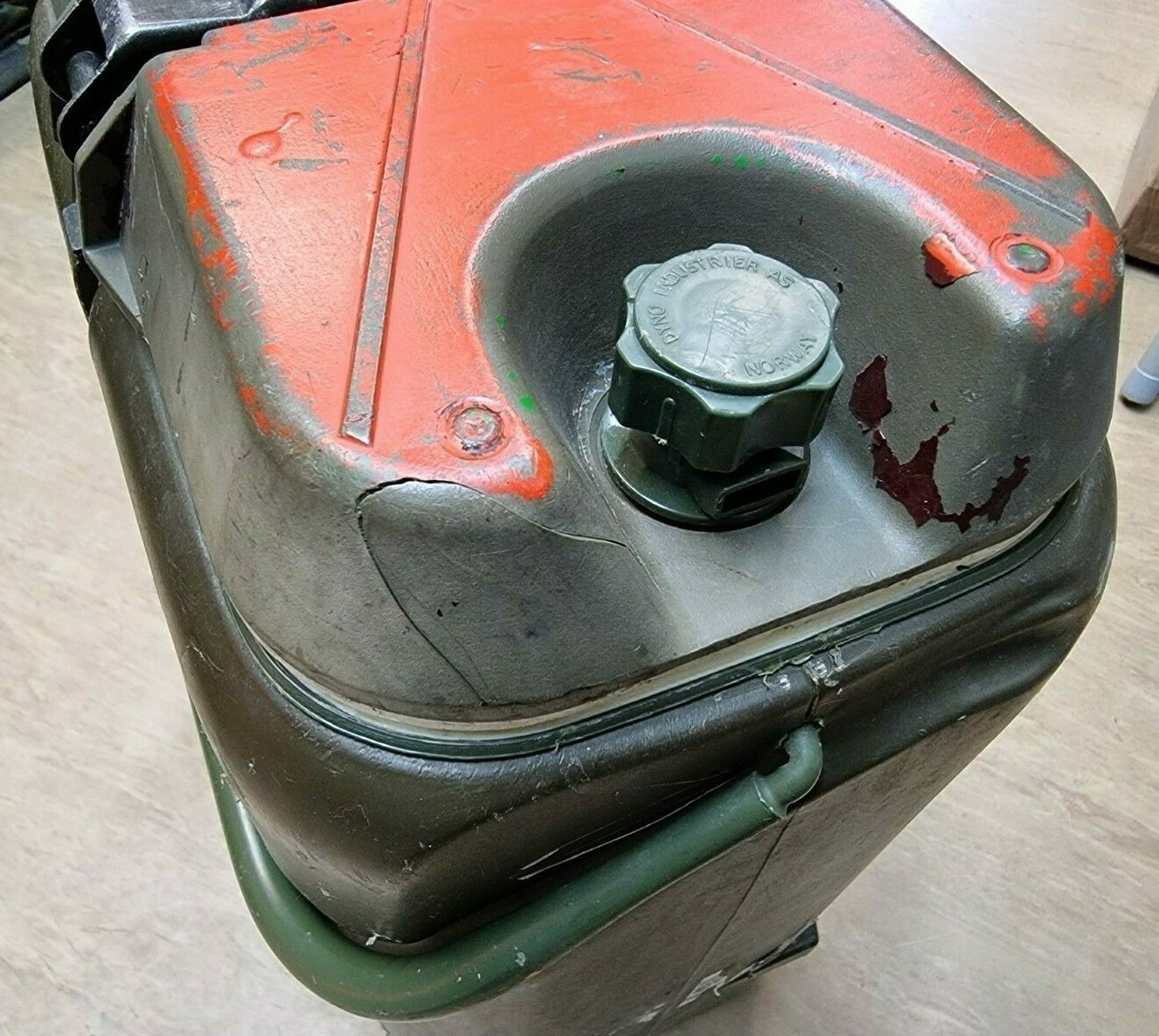 British Army Issue M2 Norwegian 18 Litre Food/Drinks Container #65 ...