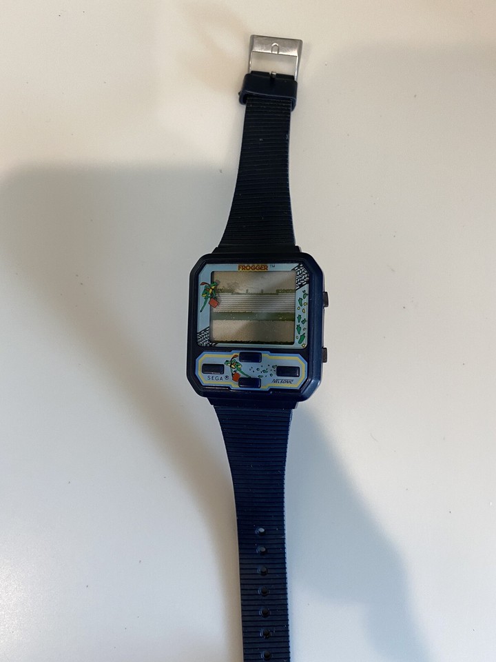 Nelsonic Game Watch FROGGER Electronic Video Arcade Wristwatch | eBay