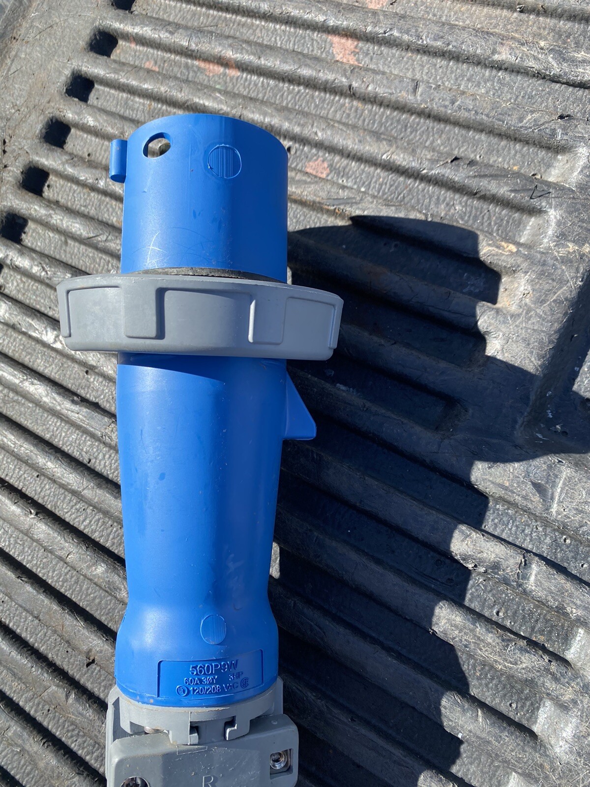 Hubbell Watertight Plug 560P9w 60 Amp 3 Phase 120/208 Vac | eBay