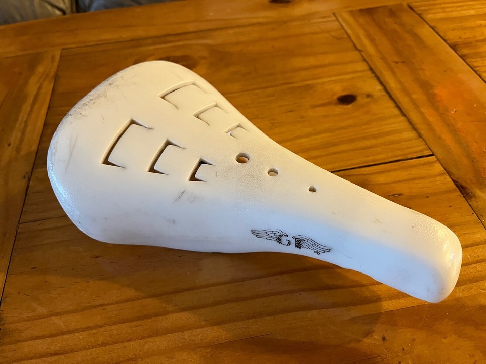 Old School BMX White GT Wings Seat Vintage Viscount 2188 Performer Pro ...