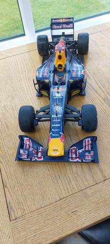 De'agostini Red BULL RB7 Radio Controlled Model With Kyosho Nitro ...