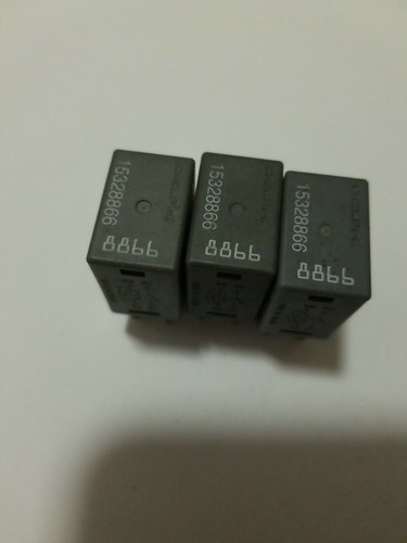 OMRON 15328866 AC DELCO GM RELAYS Fuel Pump Defroster Utility 8866 Set ...