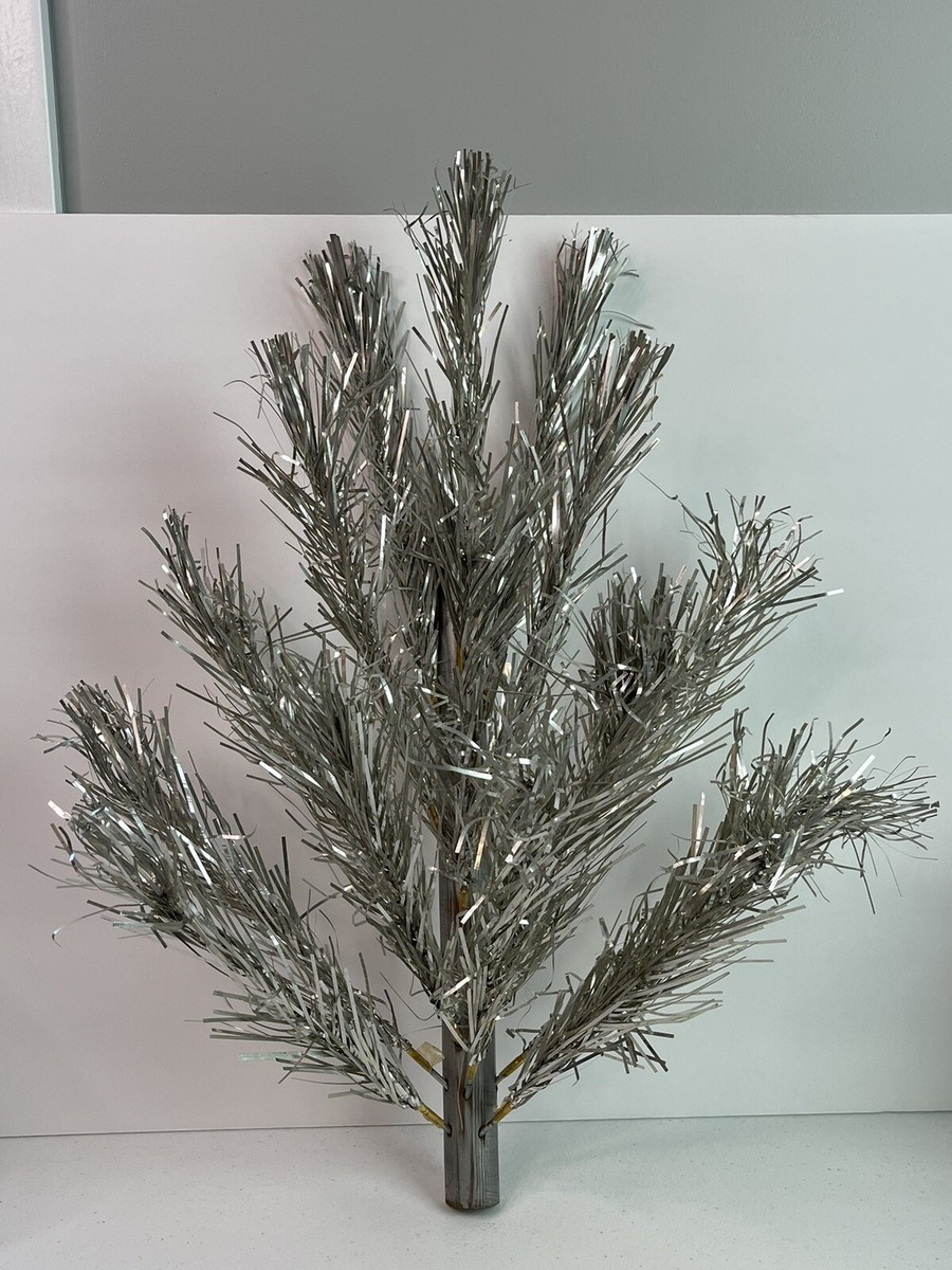 Aluminum Tree Vintage Wallpaper Vintage Aluminum Christmas Trees From
