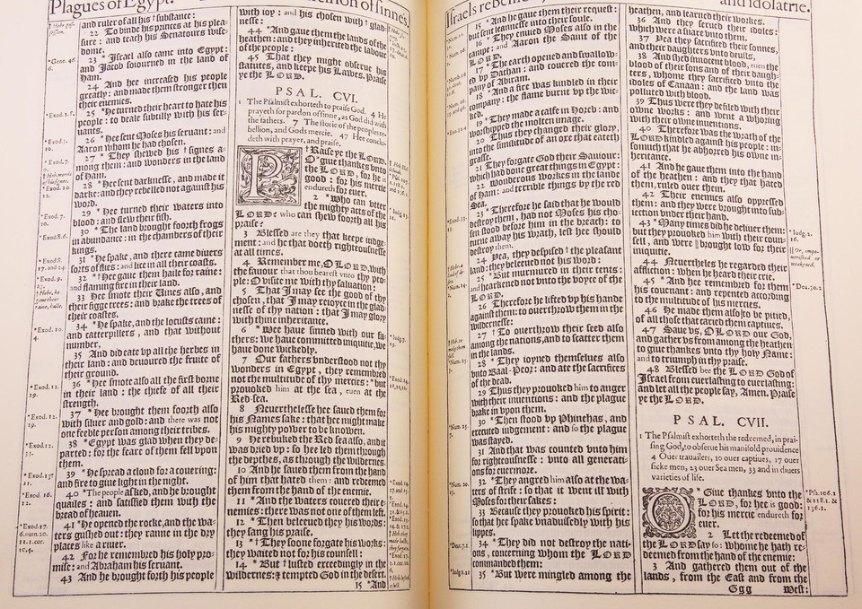 The Holy Bible: 1611 King James Version Reduced-Size by The by The ...