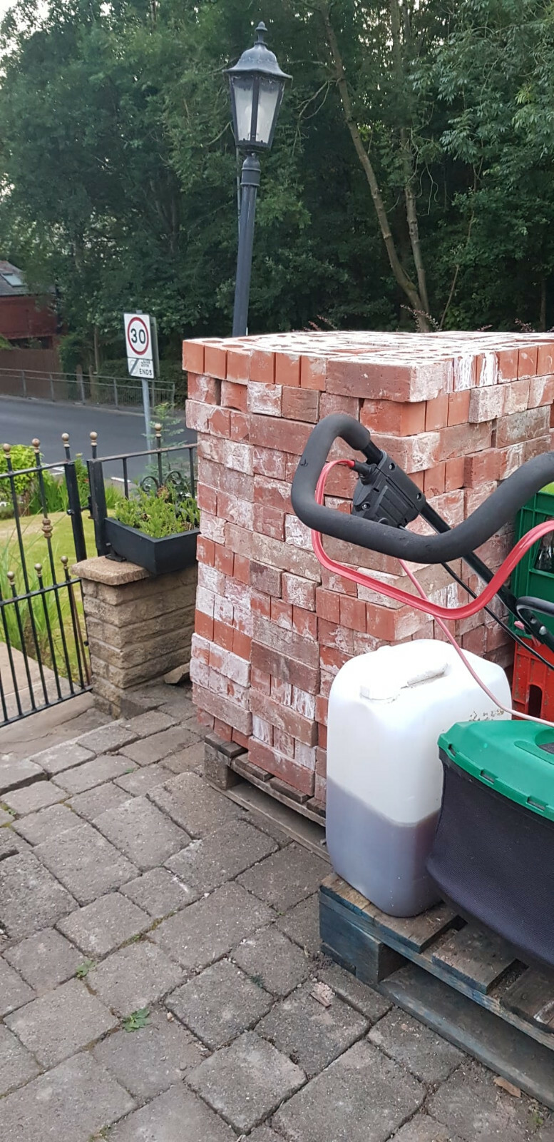 100 TABASCO Red Reclaimed Clay Bricks | eBay UK