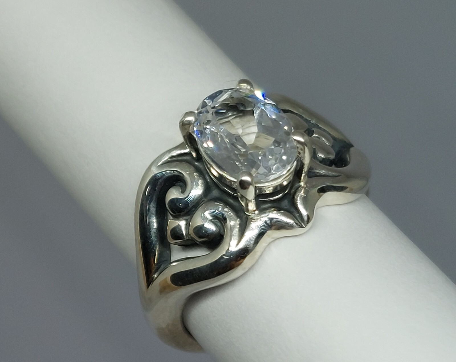 James Avery Scrolled Heart Ring with White Sapphire i… - Gem