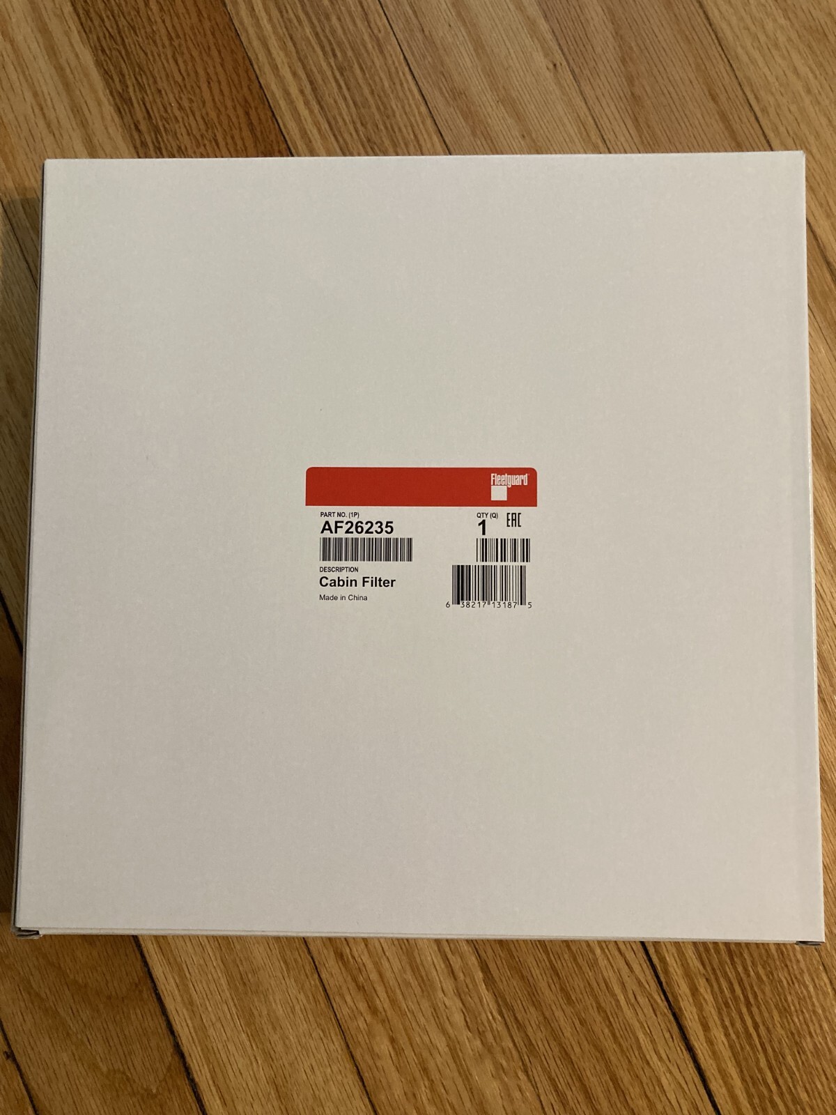 FLEETGUARD AF26235 - Air filter cross reference