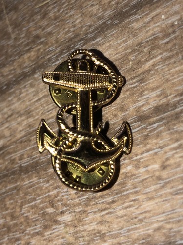 Vintage US Navy Anchor Pin Gold Military USN | eBay
