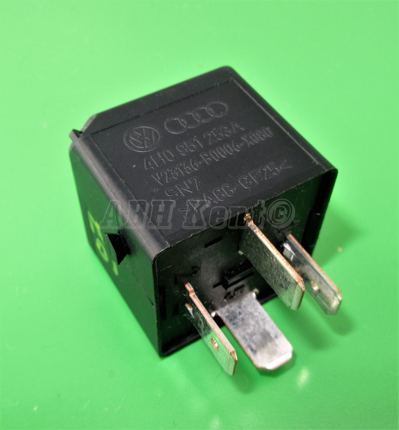07-VW Seat Black-645 4-Pin Multi-Use Relay 4H0951253A SN7 V23136-J0006 ...