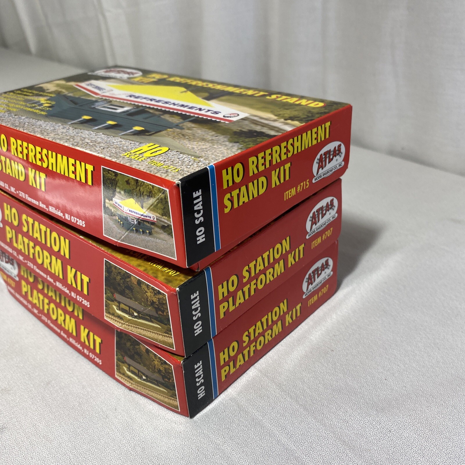 Atlas HO Refreshment stand Kit #715 AND 2 Atlas HO Station Platform Kit ...